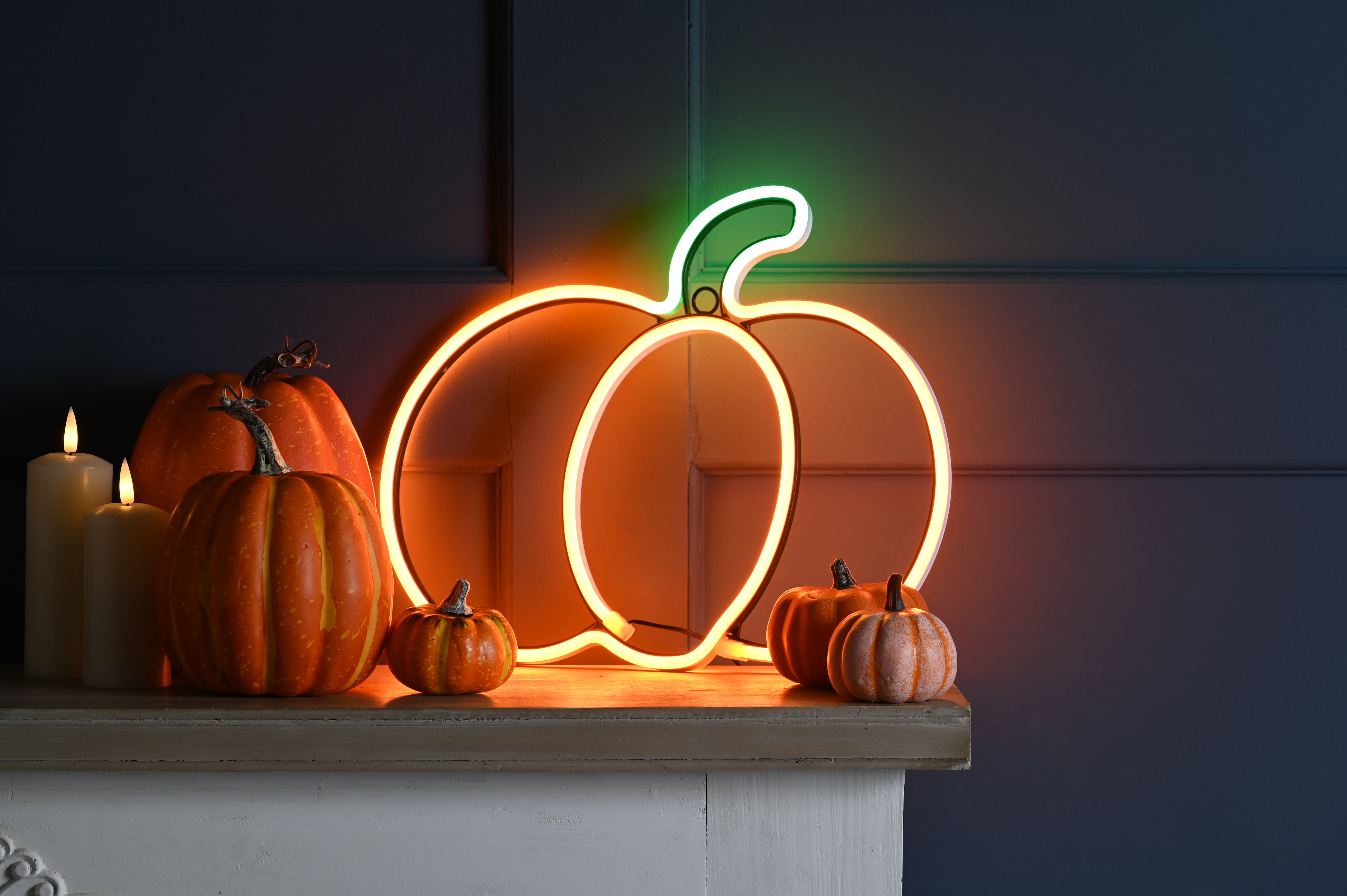 LED Light Up Orange & Green Neon Halloween Pumpkin – Southwood ...